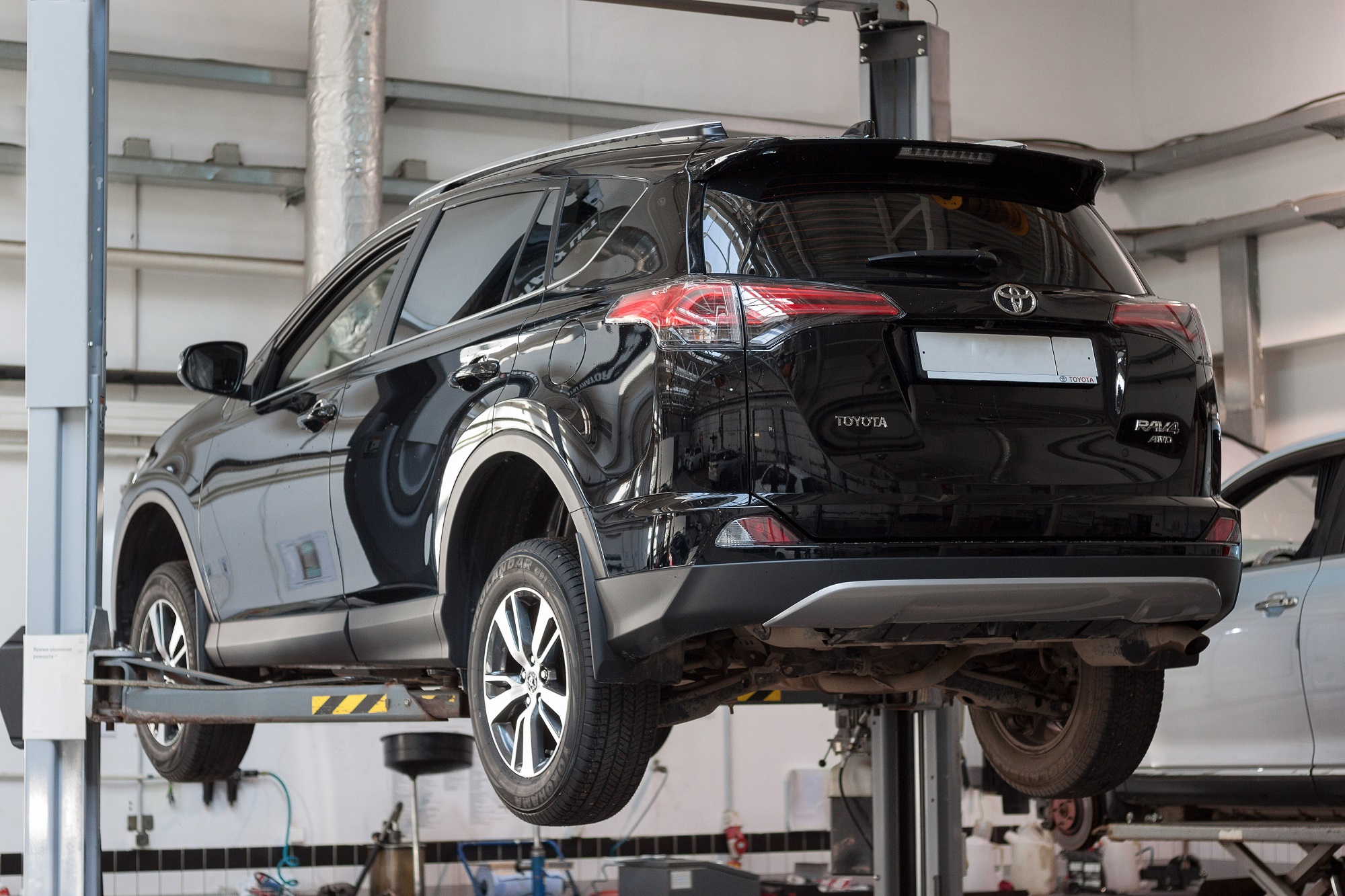 Signs Your Toyota Needs Immediate Auto Service | Steve's Imports
